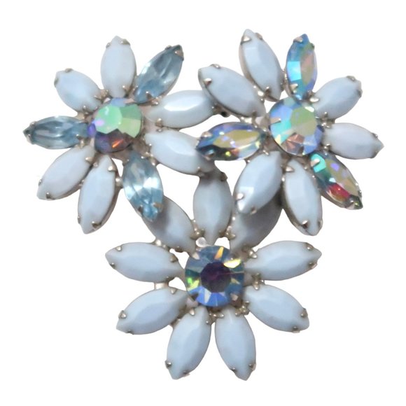 Albert Weiss | Jewelry | Vtg Weiss Milk Glass Ab Floral Brooch | Poshmark